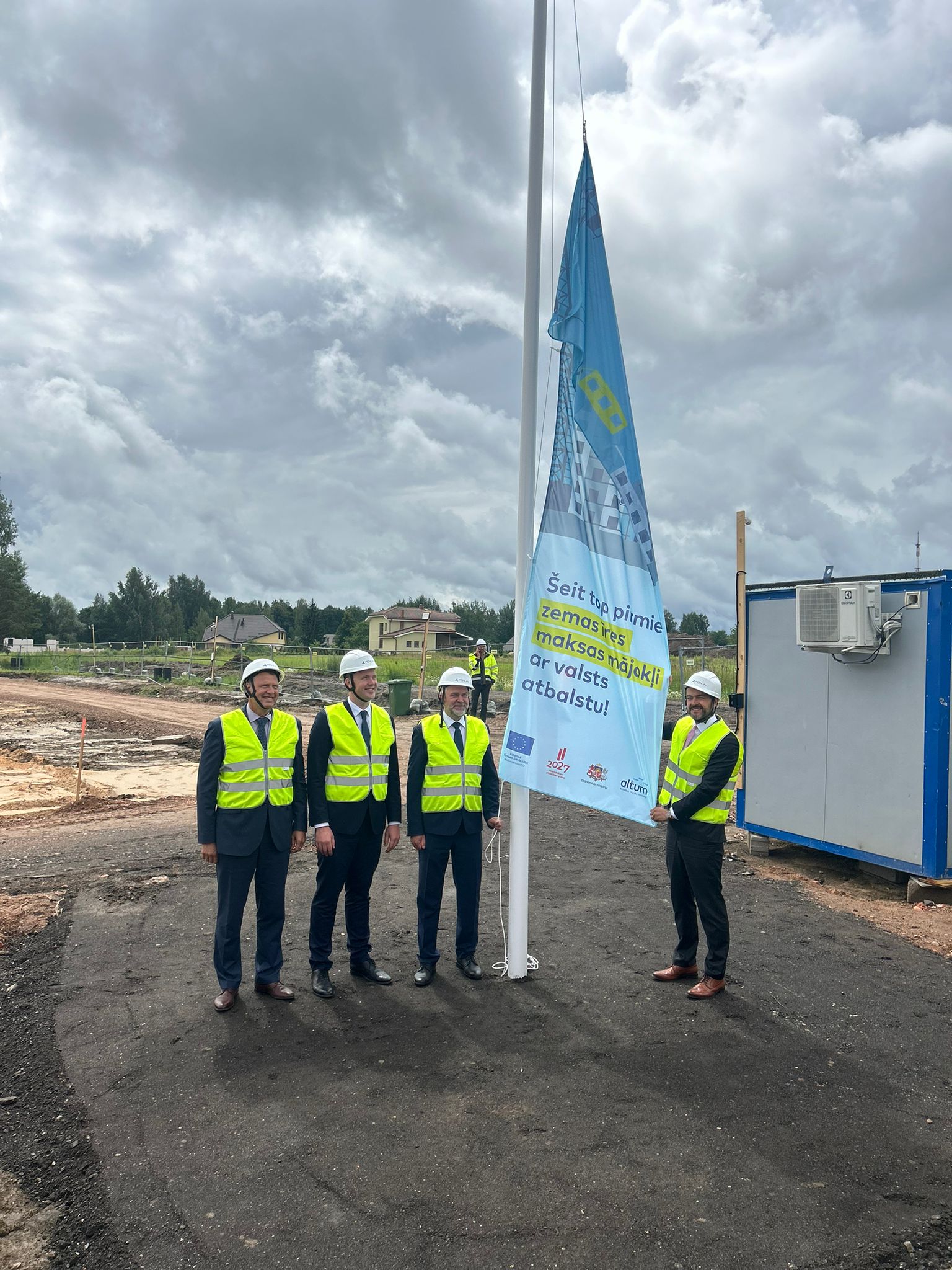 Valmierā sāk zemas īres maksas namu būvniecību - Monum